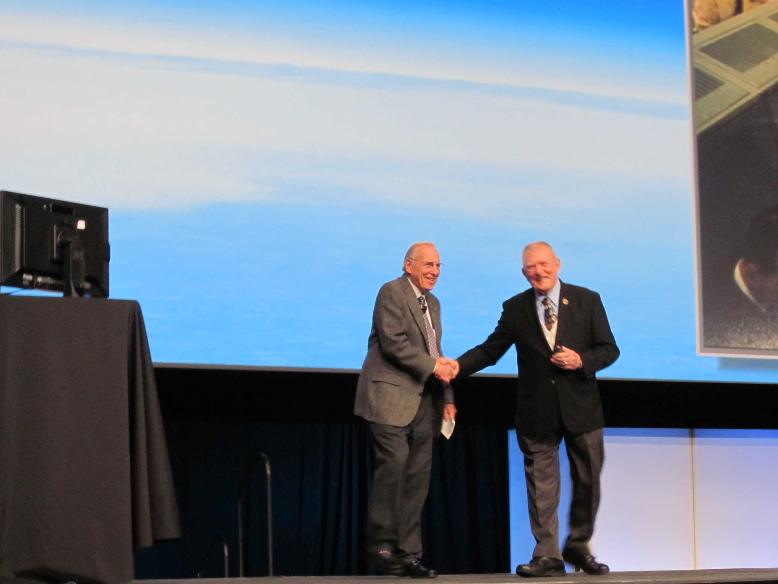 Gene Kranz and Jim Lovell at SolidWorks World 2011 - SolidWorks Legion